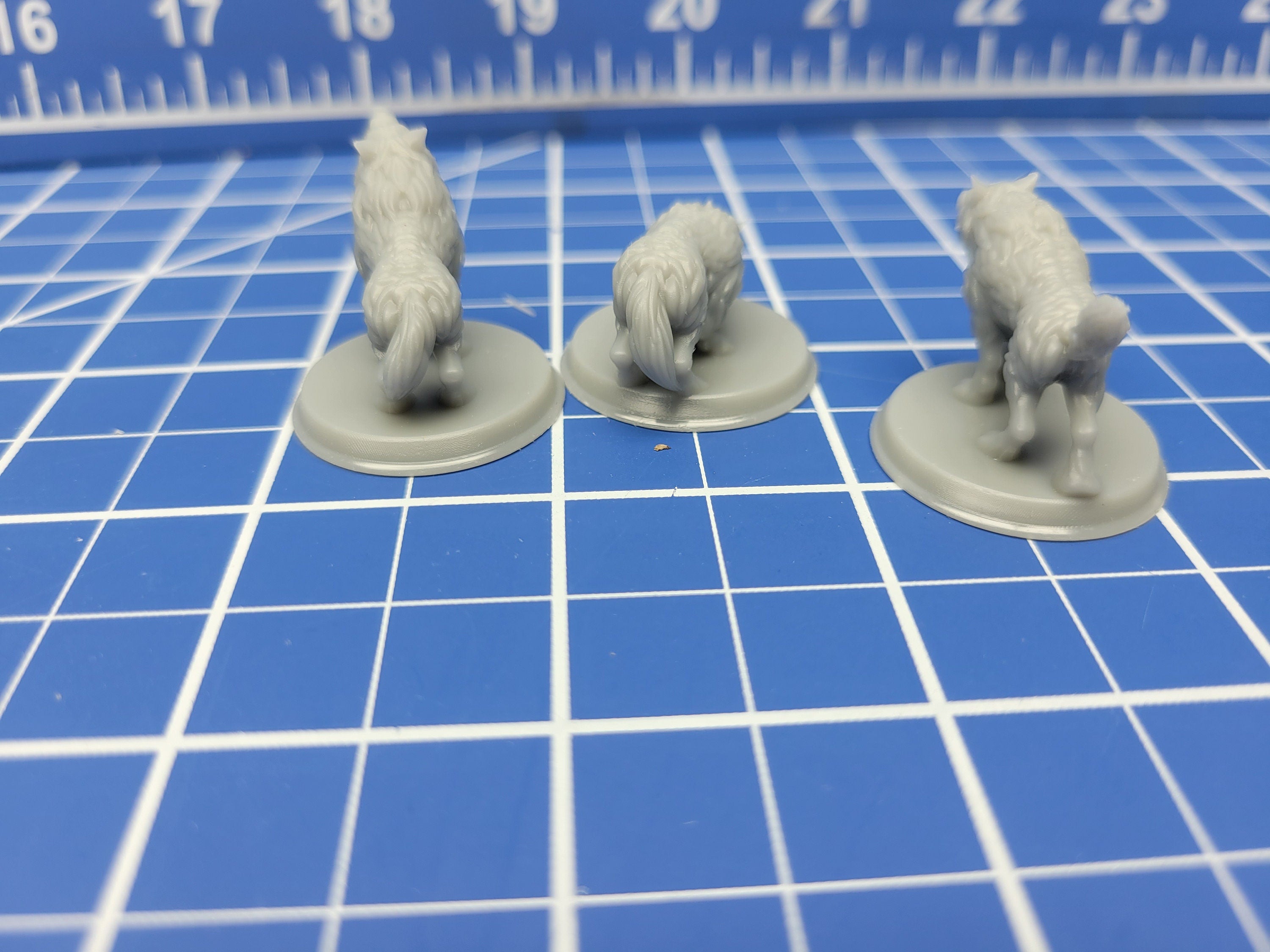 Wolf Pack - Set of 3 - Minis - Beasts and Badies - Hero's Hoard - DND