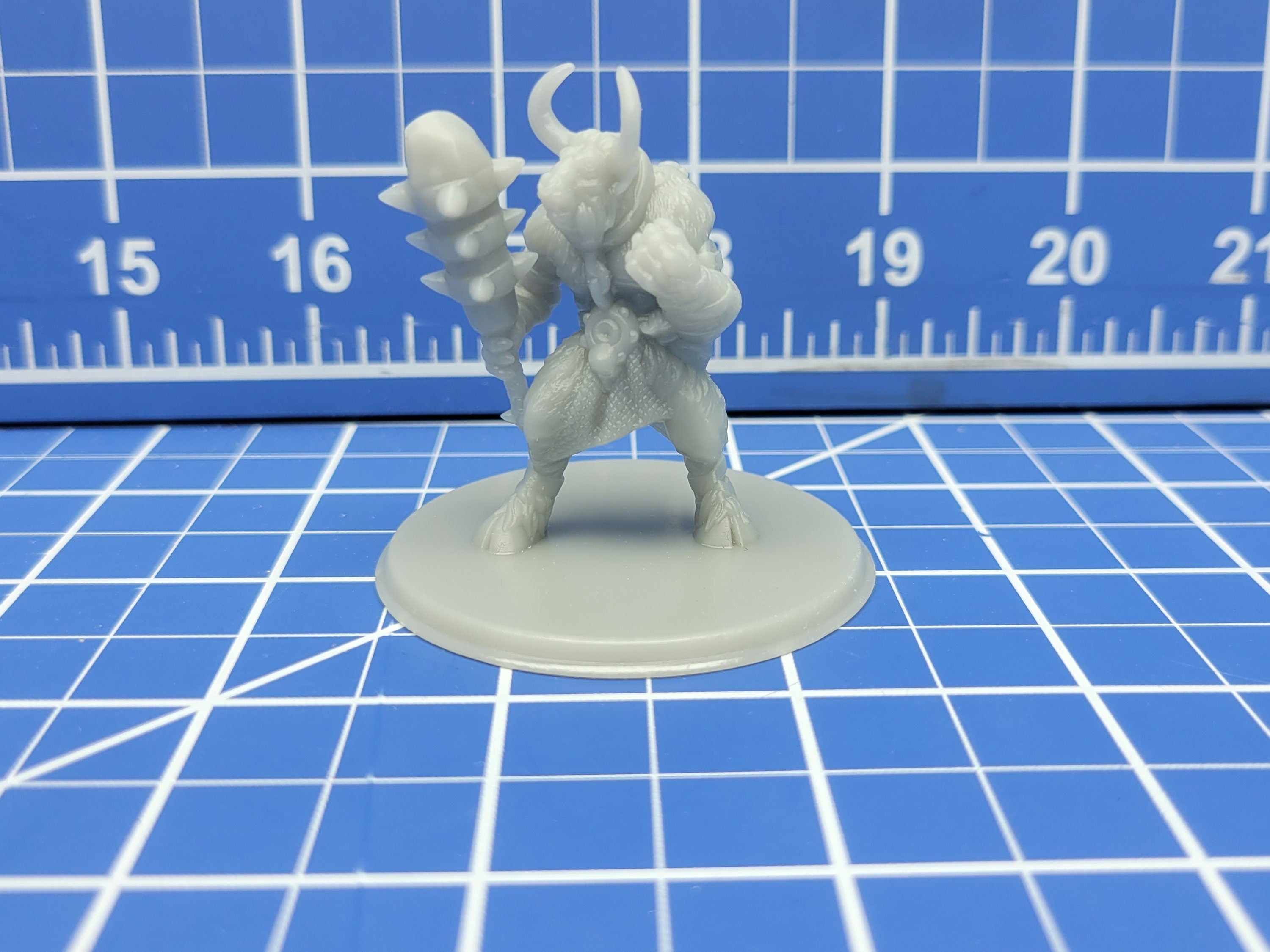 Minotaur - Minis - Beasts and Badies - Hero's Hoard - DND - Pathfinder